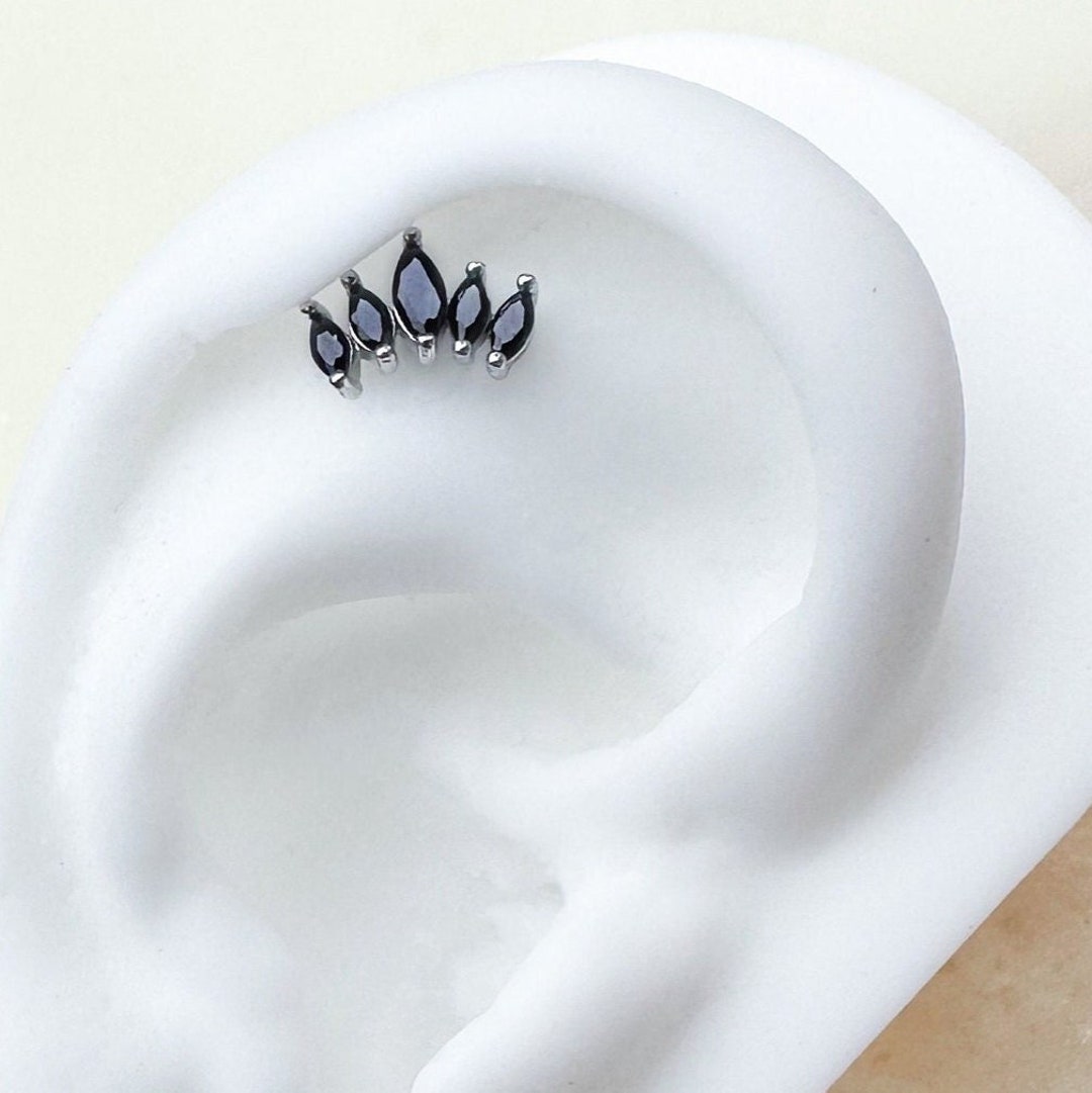 Black Implant Grade Titanium Curved Marquise Crystal Labret. 16G. 6mm ...