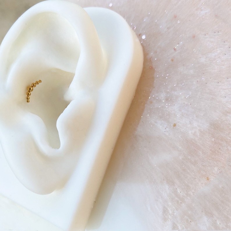 Gold Implant Grade Titanium Curved Beaded Labret for Conch, Flat ...