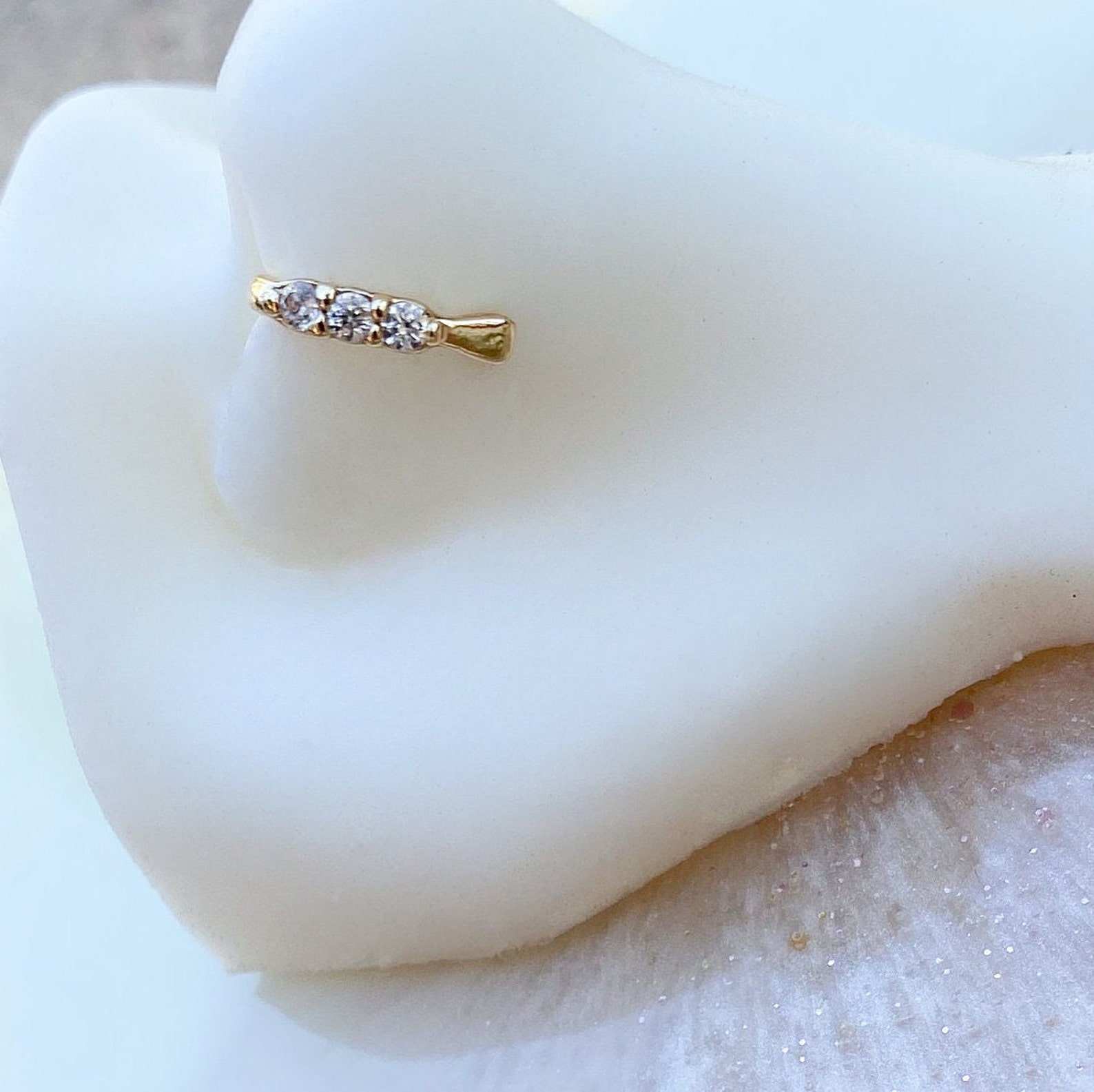 Implant Grade Titanium L Shape Gold Crystal Nose Ring. 20G. 1/4”. Gold ...