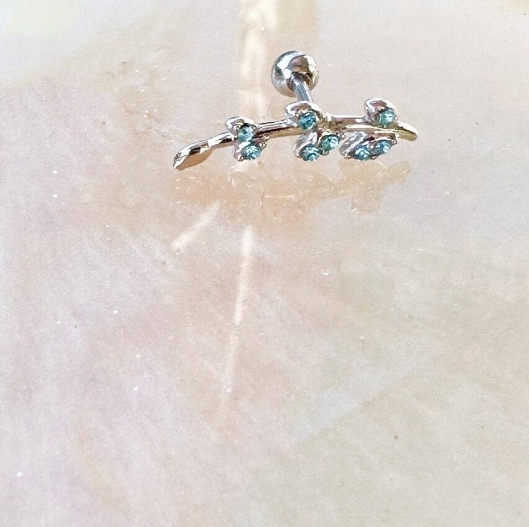 Light Blue Curved Vine Leaf Labret for Cartilage, Conch, and Lobe ...