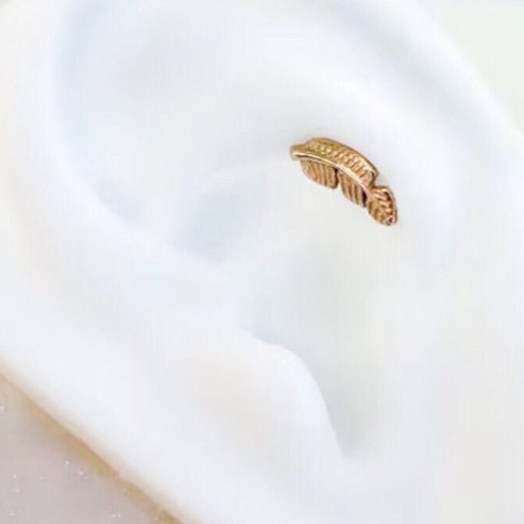 Gold Titanium Leaf Labret for Cartilage, Flat, Helix, Conch and Tragus ...