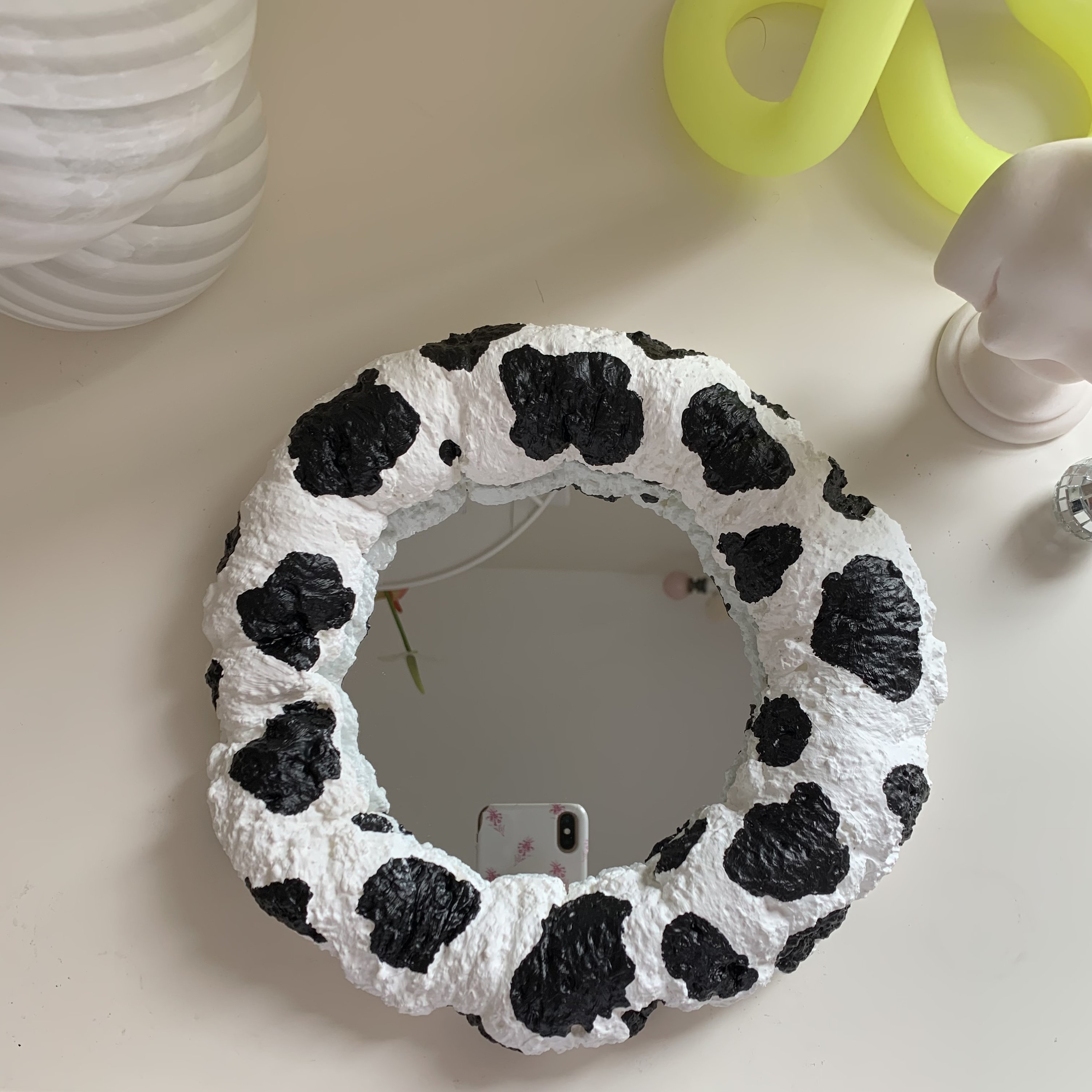 Home & Living Mirrors Cow Print 8 x 8in Mirror Circle Foam Mirror etna ...