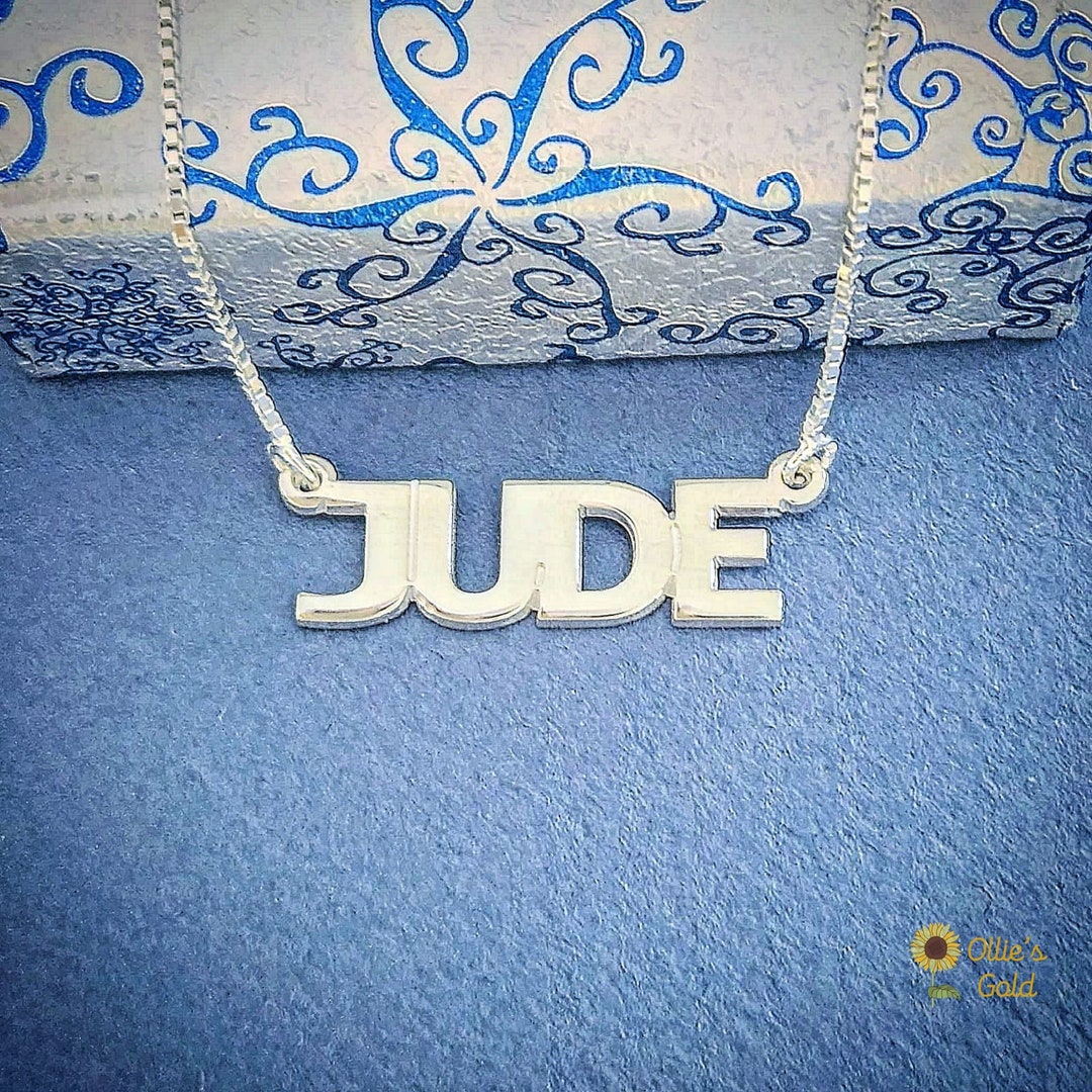 Small Name Necklace in Sterling Silver - Etsy