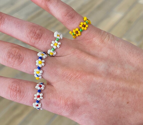 Daisy Flower Glass Bead Rings - Etsy