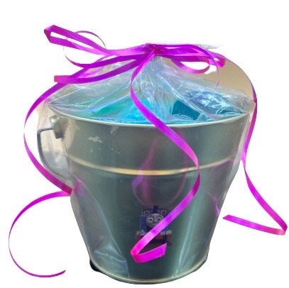 5 Eggs in a Tin! Thomas and Friends 3.5” Plastic Eggs With Figure Train ...