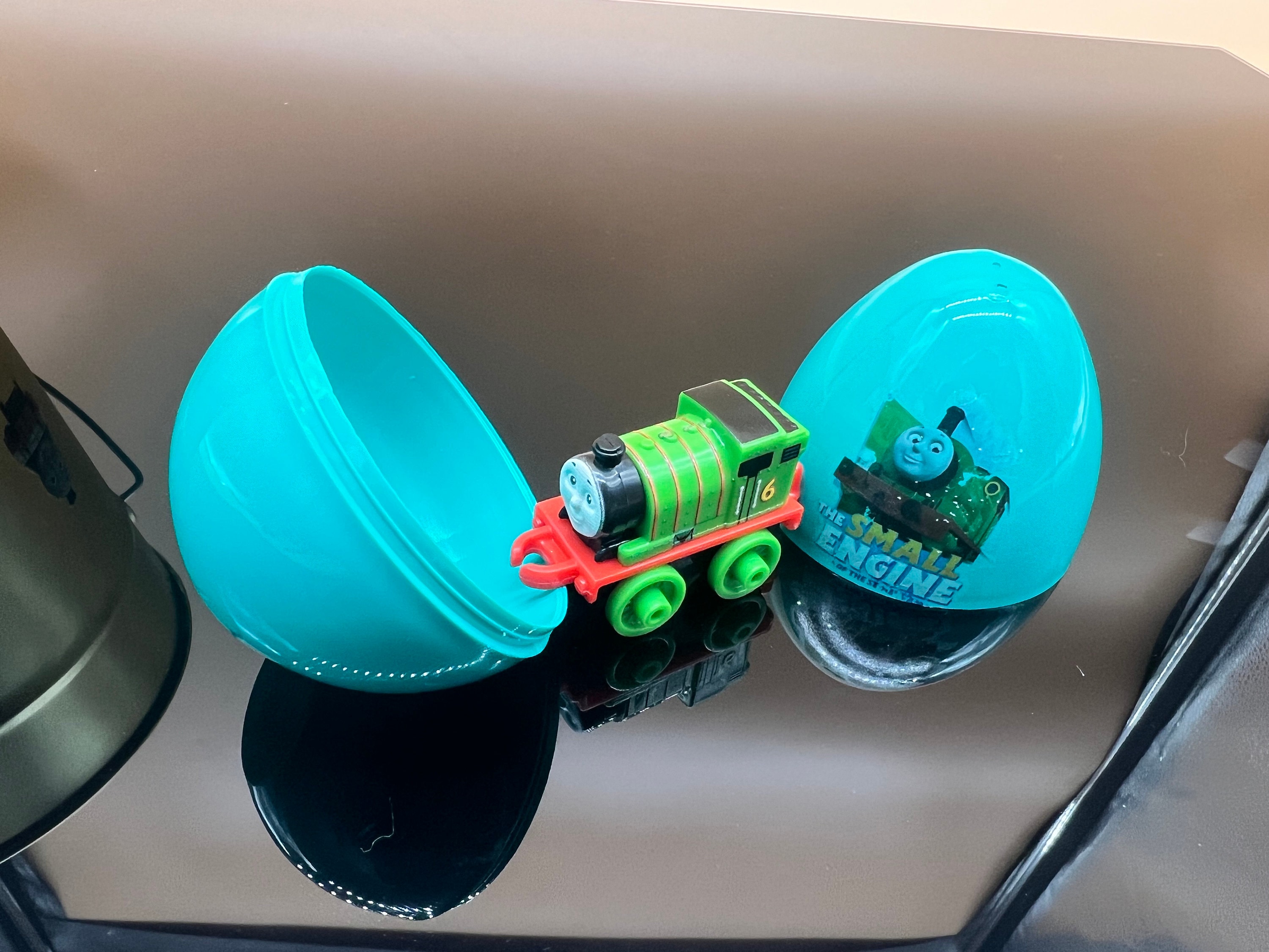 5 Eggs in a Tin! Thomas and Friends 3.5” Plastic Eggs With Figure Train ...