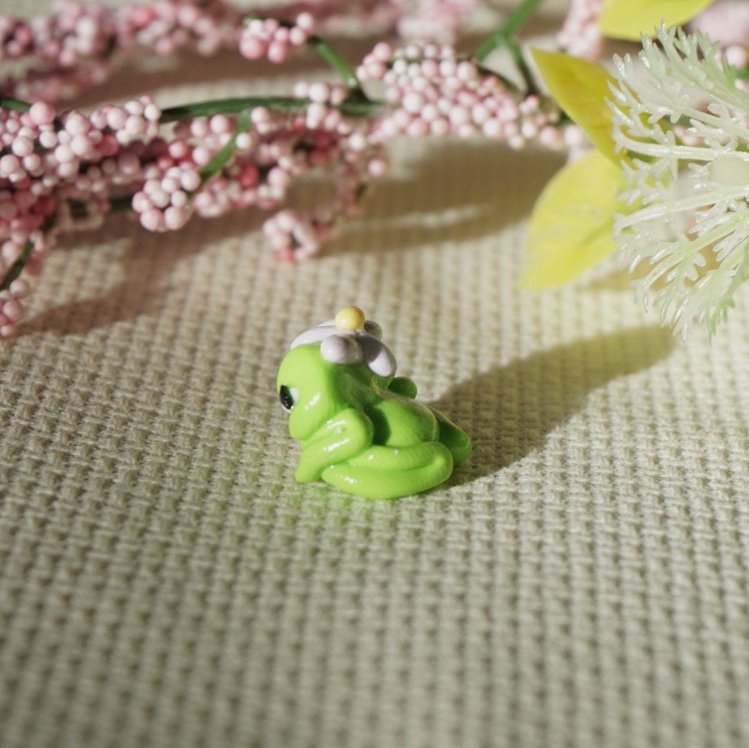 Tiny Frog Handmade Polymer Clay Figurine/decoration Cute - Etsy