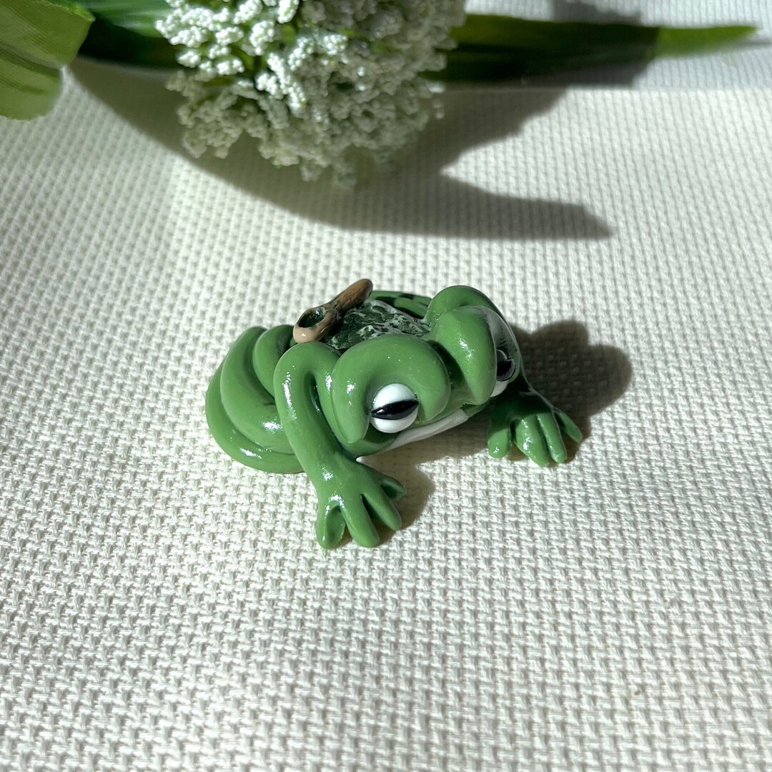 Matcha Frog- Handmade Polymer Clay Figurine/decoration- Frog Sculpture ...