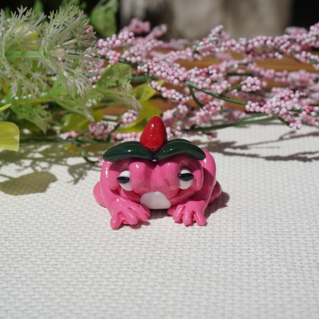Strawberry Frog - Handmade Polymer Clay Figurine/decoration- Cute Frog ...