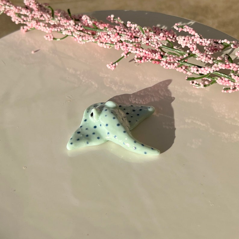 Stingray Figurine- Handmade Polymer Clay Figurine - Etsy