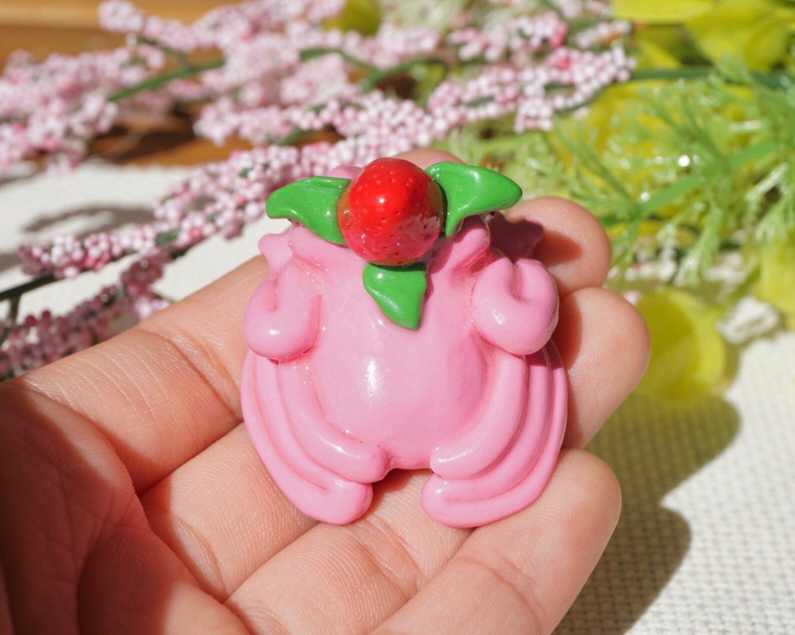 Strawberry frog handmade polymer clay figurine/decoration | Etsy