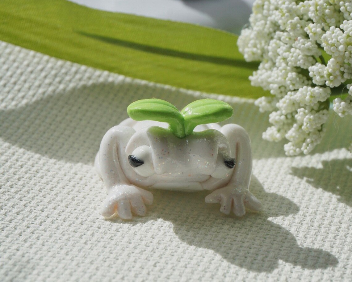 Sprout Frog-handmade Polymer Clay Figurine/decoration Cute | Etsy