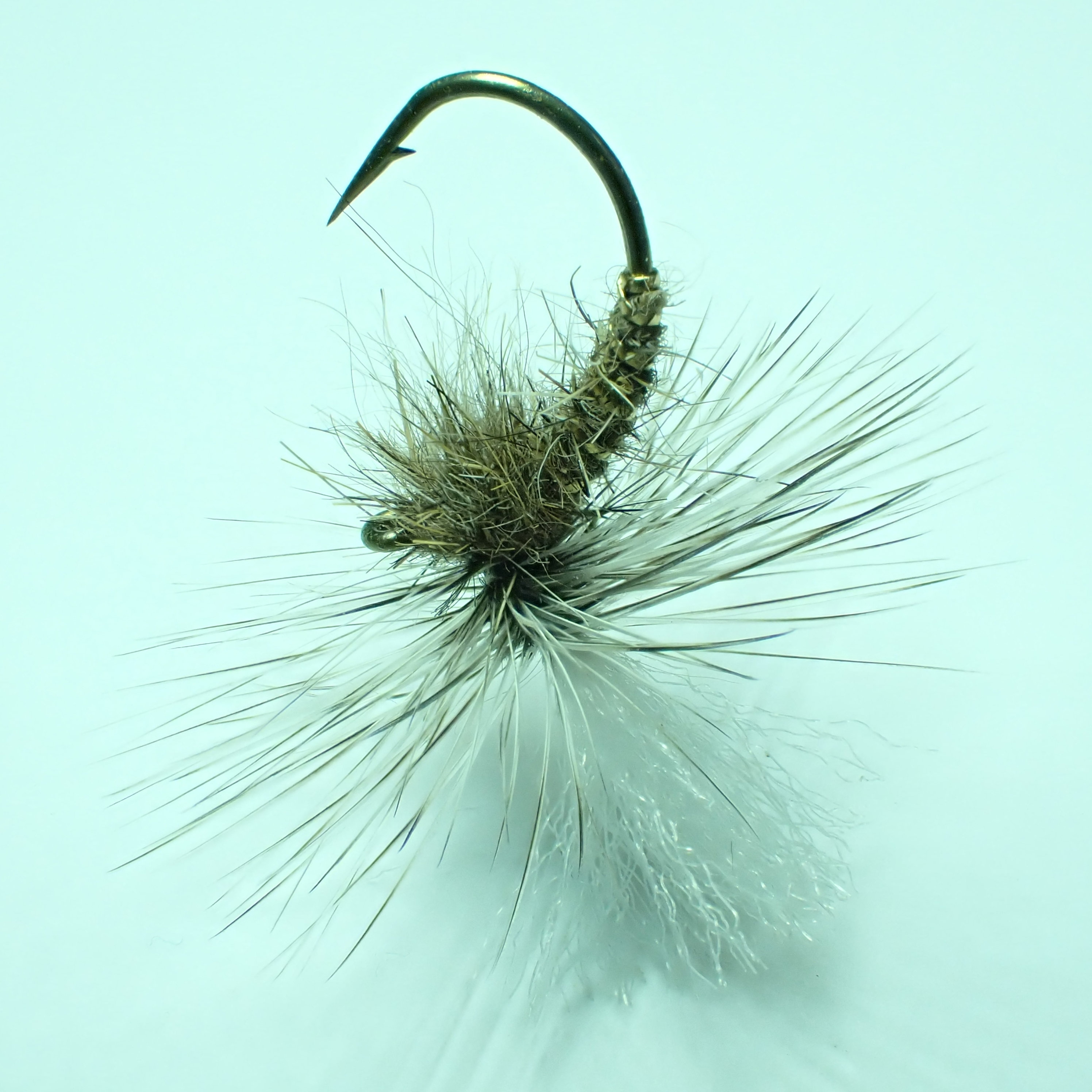 Hare's Ear Parachute Emerger, Barbed Fishing Fly, for Trout and Other ...