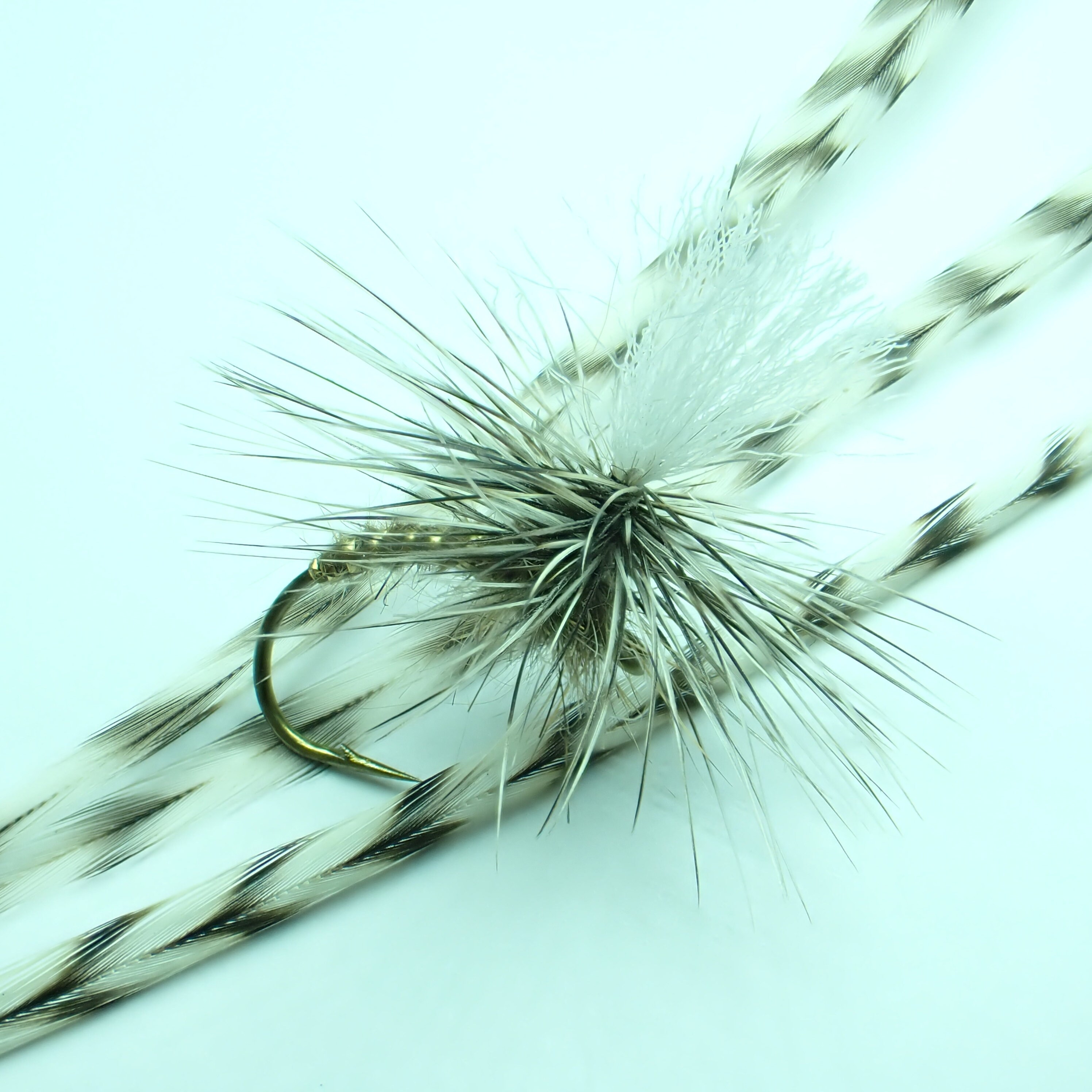 Hare's Ear Parachute Emerger, Barbed Fishing Fly, for Trout and Other ...