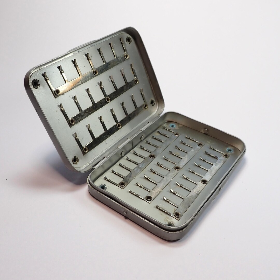 C. 1935 Wheatley Vintage Vest Pocket Fly Box, With 51 Clips, A Compact ...