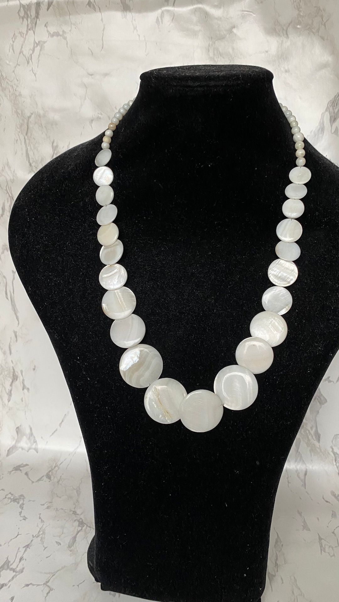White Mother of Pearl Round Discs Necklace. Beautiful Necklace for ...