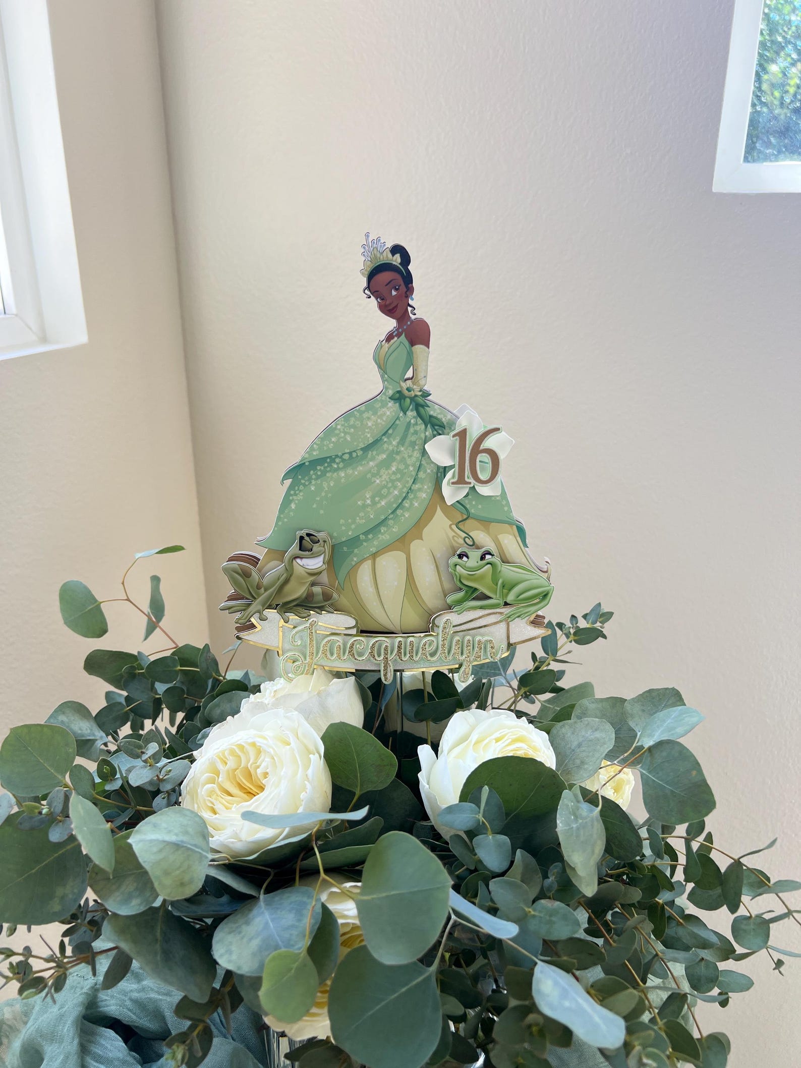 Princess Tiana Centerpiece Cutout Pick, Gold Party Decor - Etsy