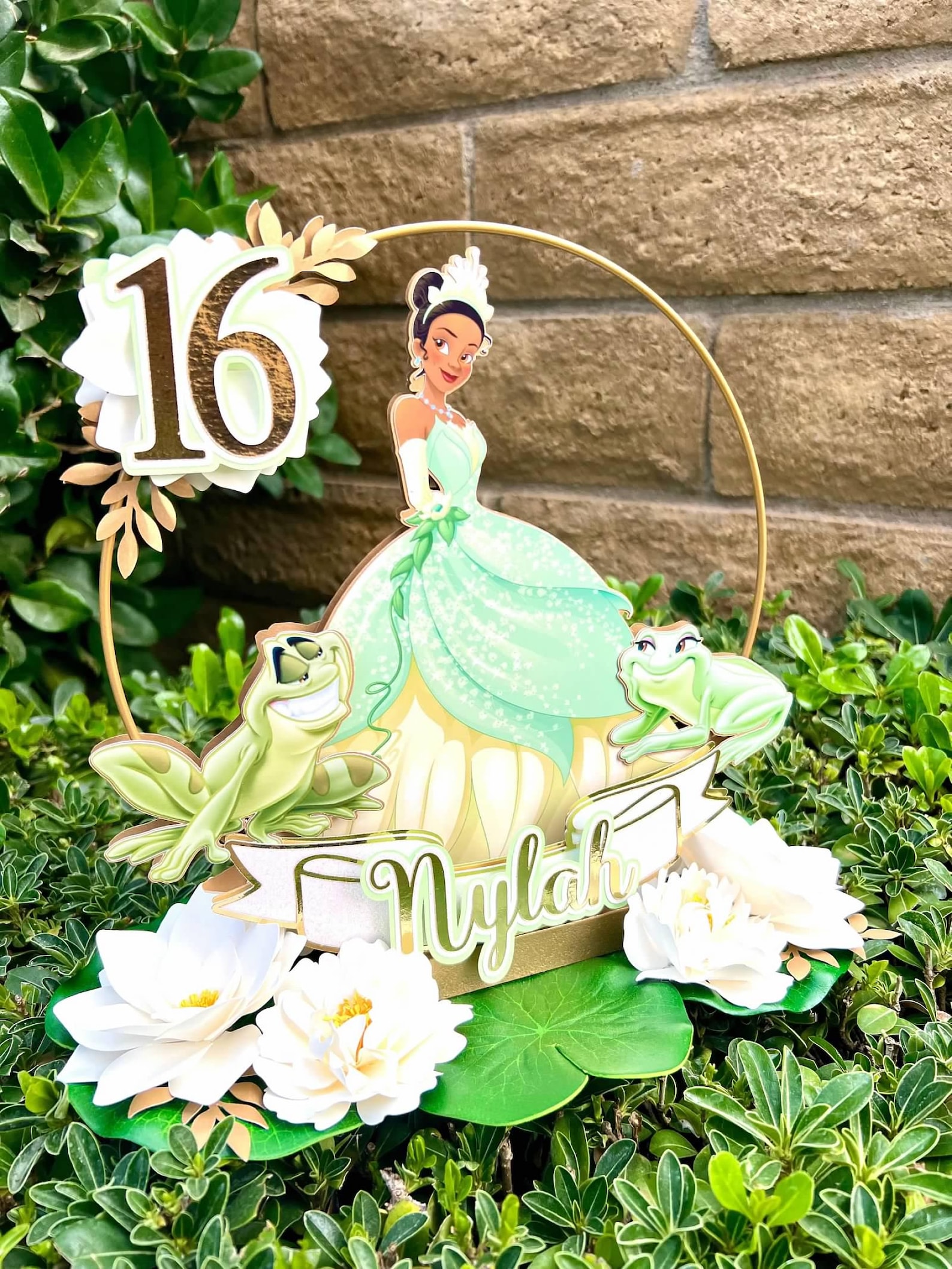 Princess Tiana Centerpiece, Gold Ring, Paper Flowers, Lily Pad Base - Etsy