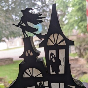 Halloween Decoration, Haunted House With Ghosts and Witch, Light up ...
