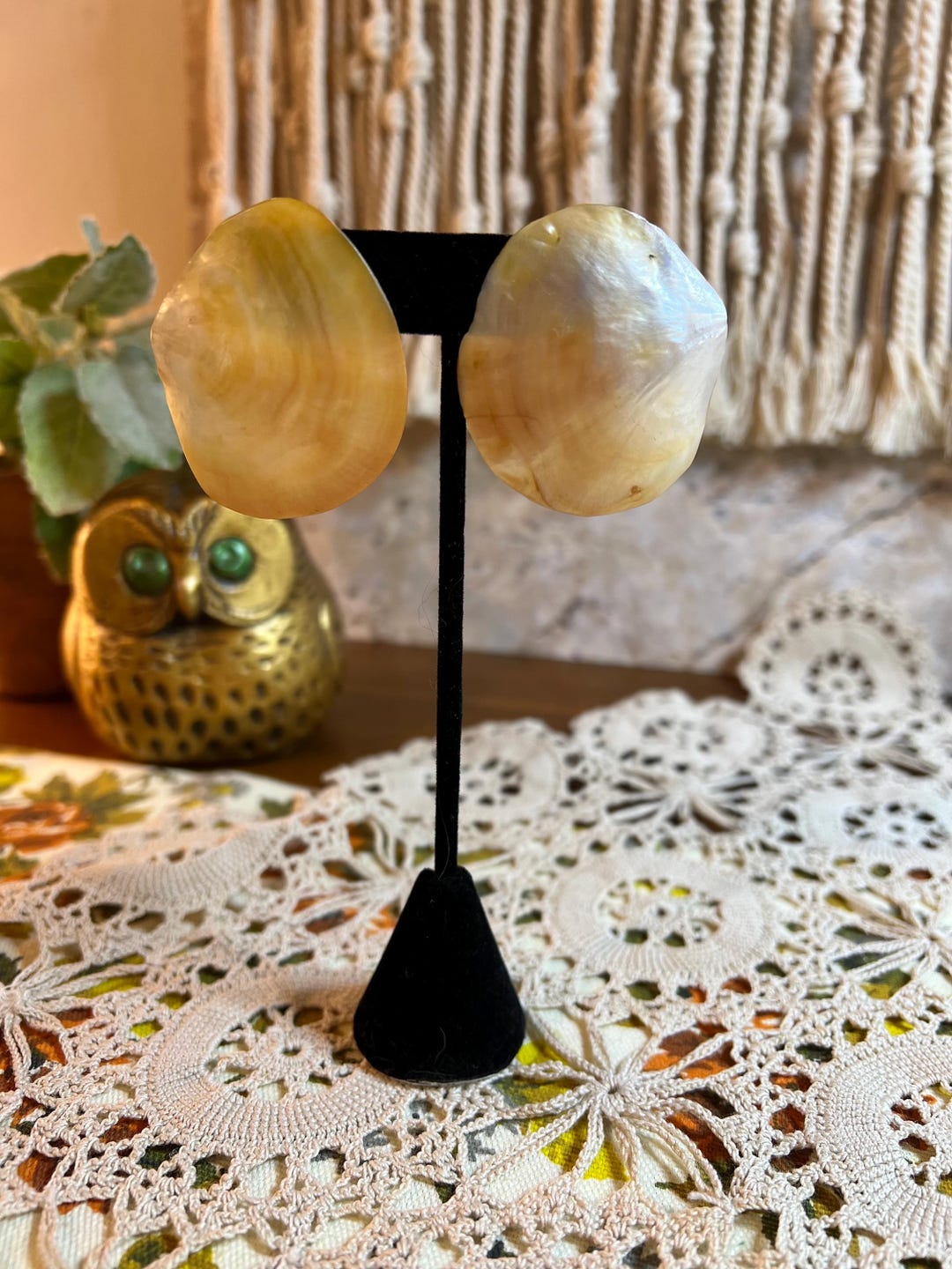 Vintage Capiz Shell Clip on Earrings/delicate/unique/boho Style/scallop ...