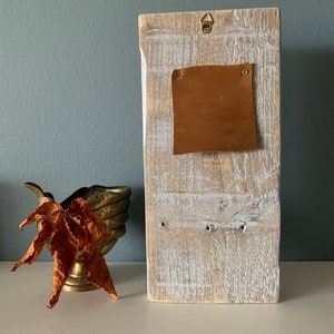 Rustic Handmade Wall Mounted Button Clock Statement Piece Hanging Decor ...