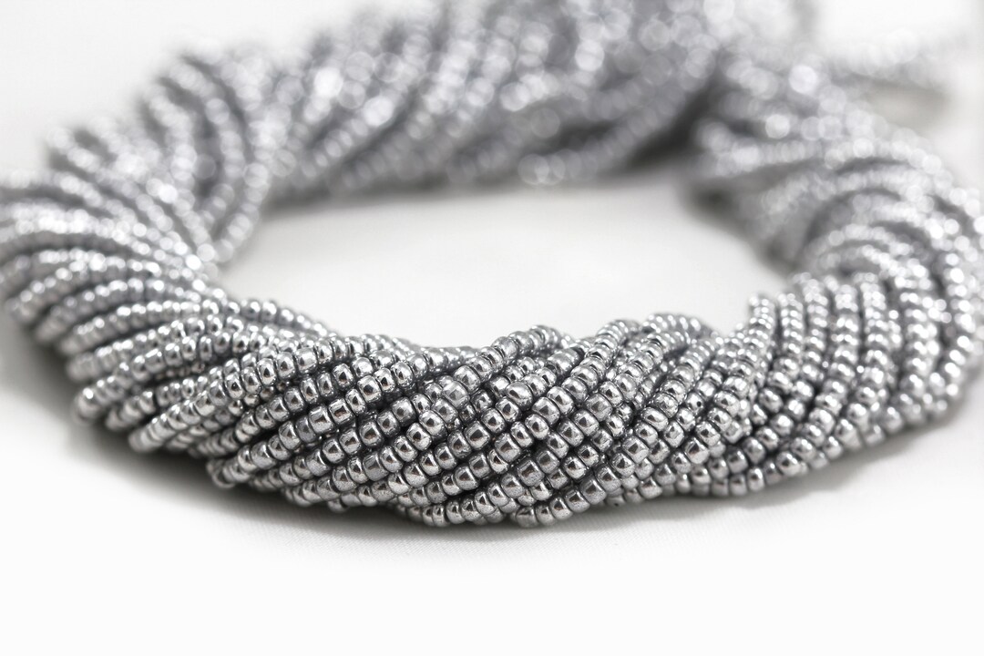 Silver Czech Glass Seed Beads 11/0 (2.2mm) | GSB11-P02 - Etsy