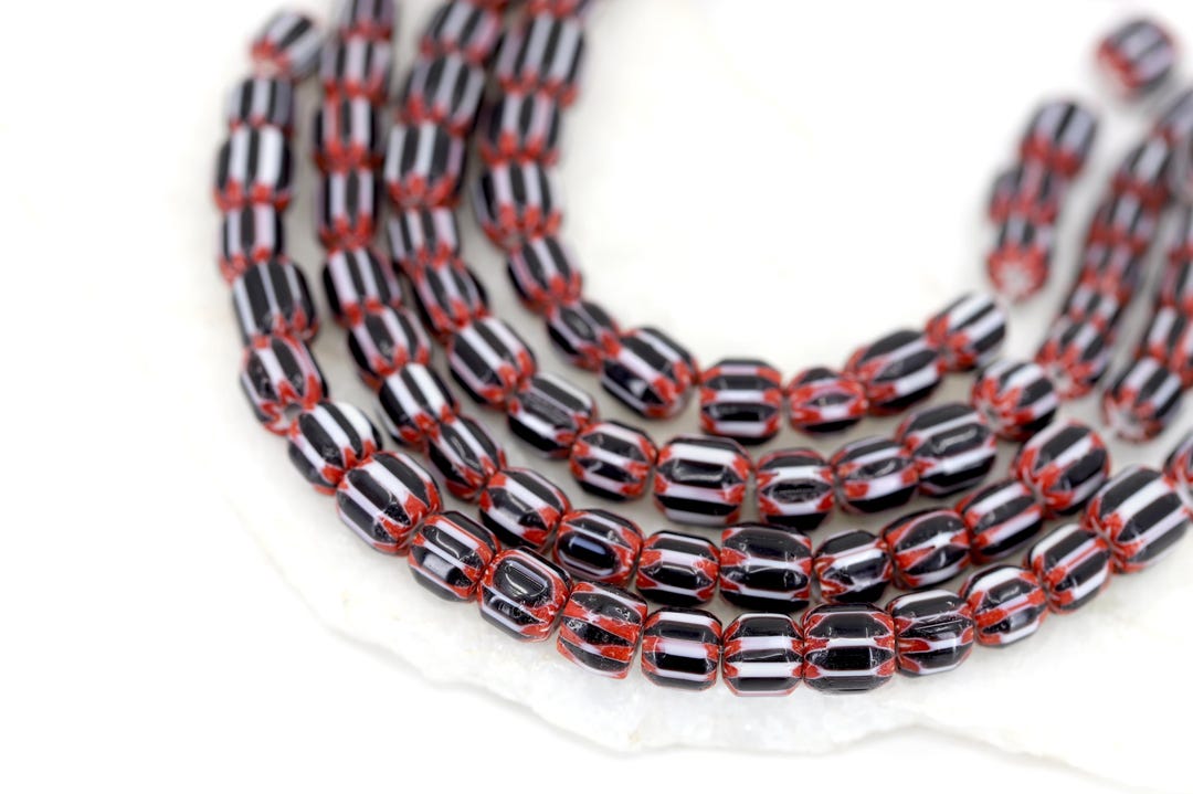 25 Pcs Black White Red Chevron Glass Beads, 7mm to 8mm Ethnic Striped ...