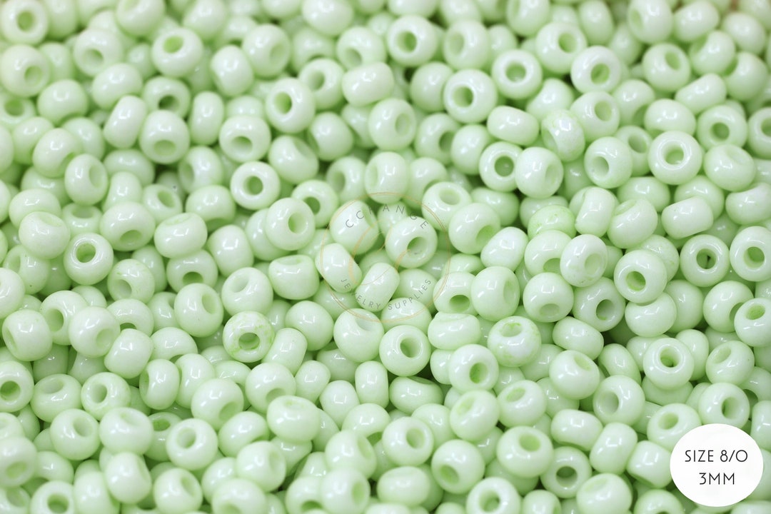 Tea Green Seed Beads, 8/0 (3mm) Czech Seed Beads 25 Grams / GSB8-M21 - Etsy