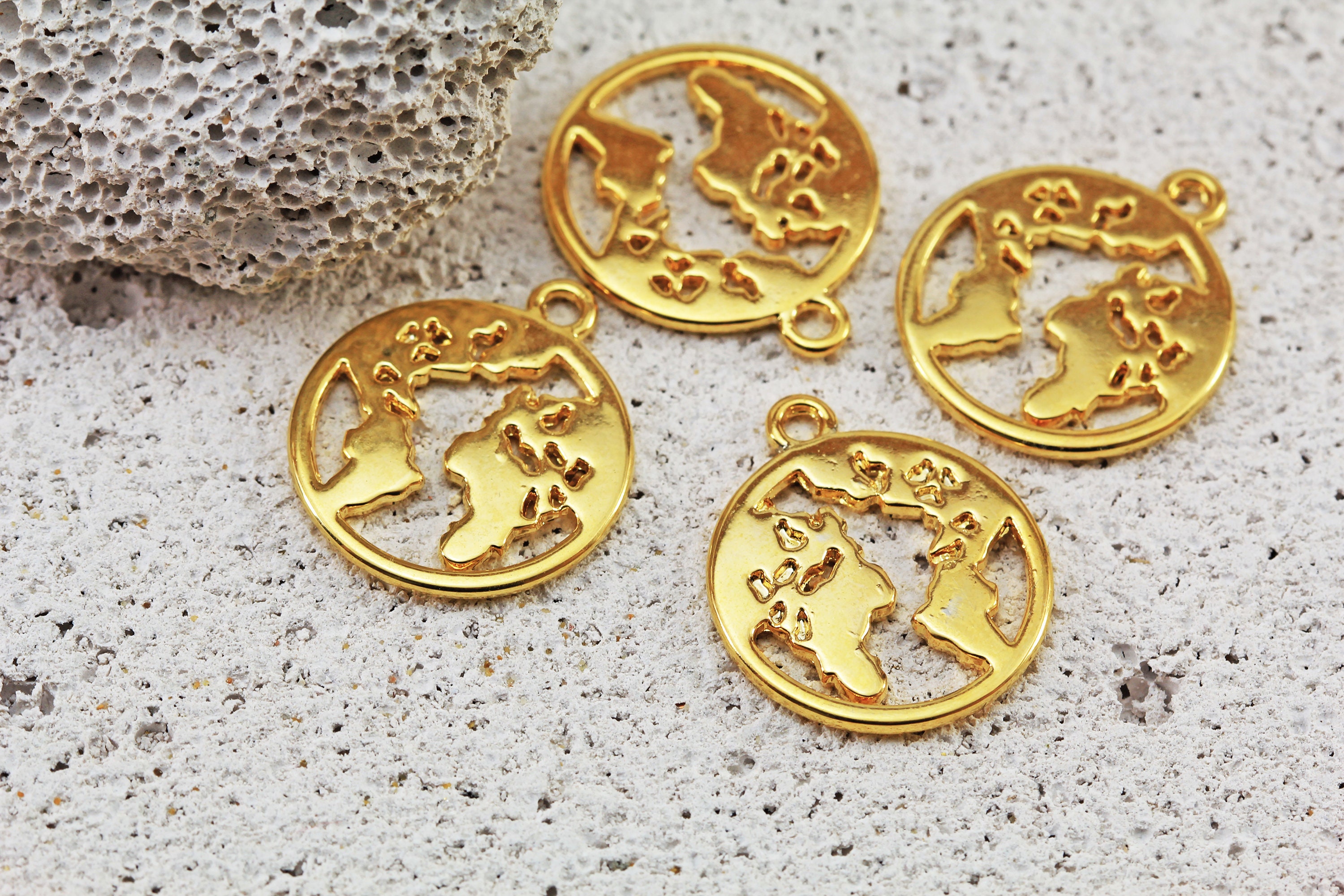 Gold Plated World Map Pendant 21mm Metal World Globe Pendant - Etsy
