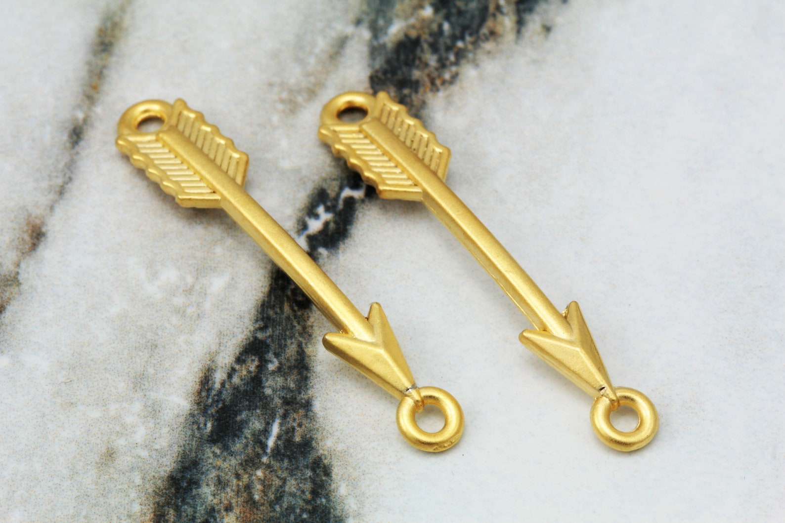 Gold Plated Arrow Charm, 38mm Metal Tiny Arrow Charm 5 Pcs / GPY-339 - Etsy