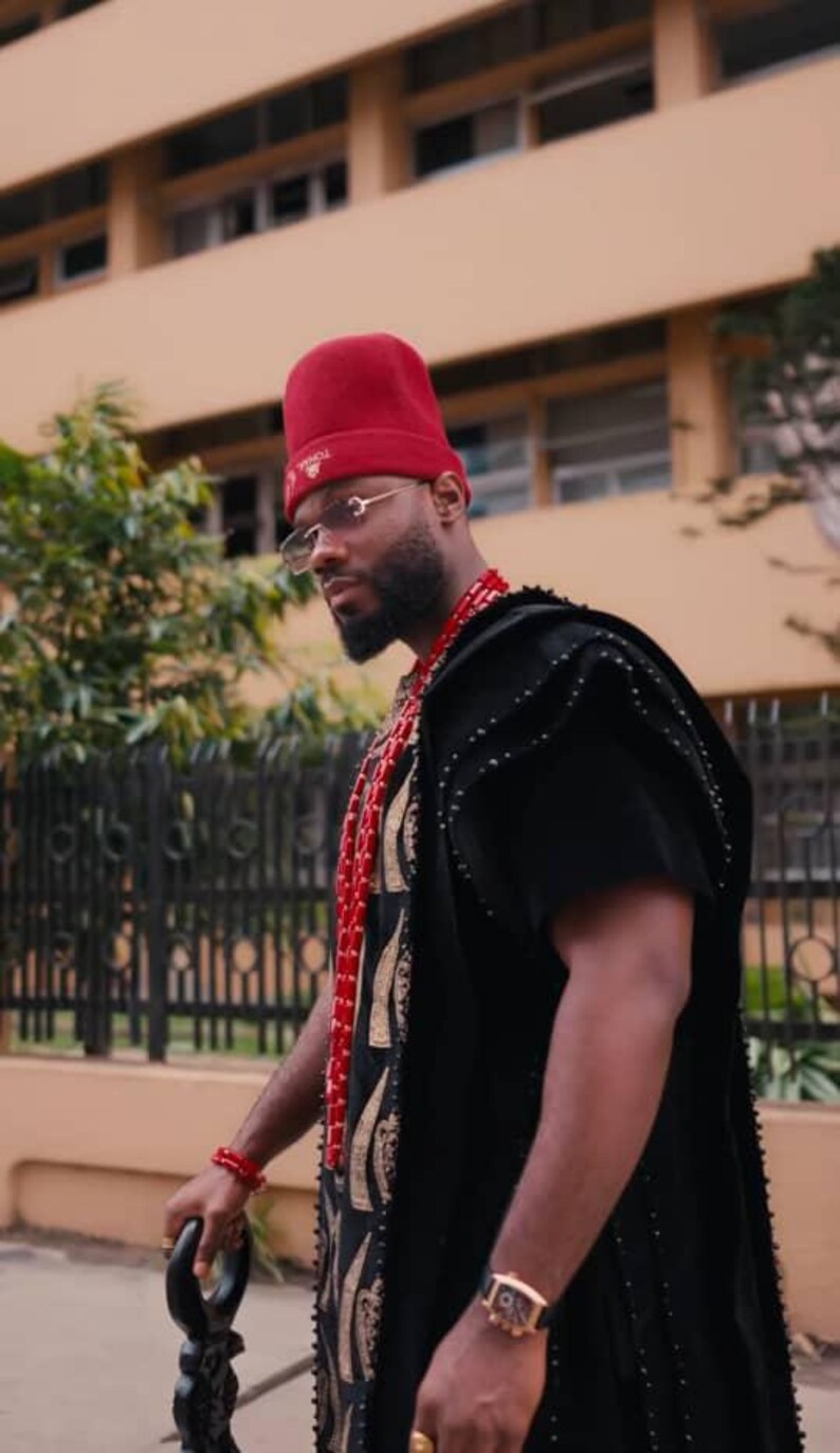Igbo Traditional Isiagu Outfit for Men: Nigerian Chieftaincy Attire ...