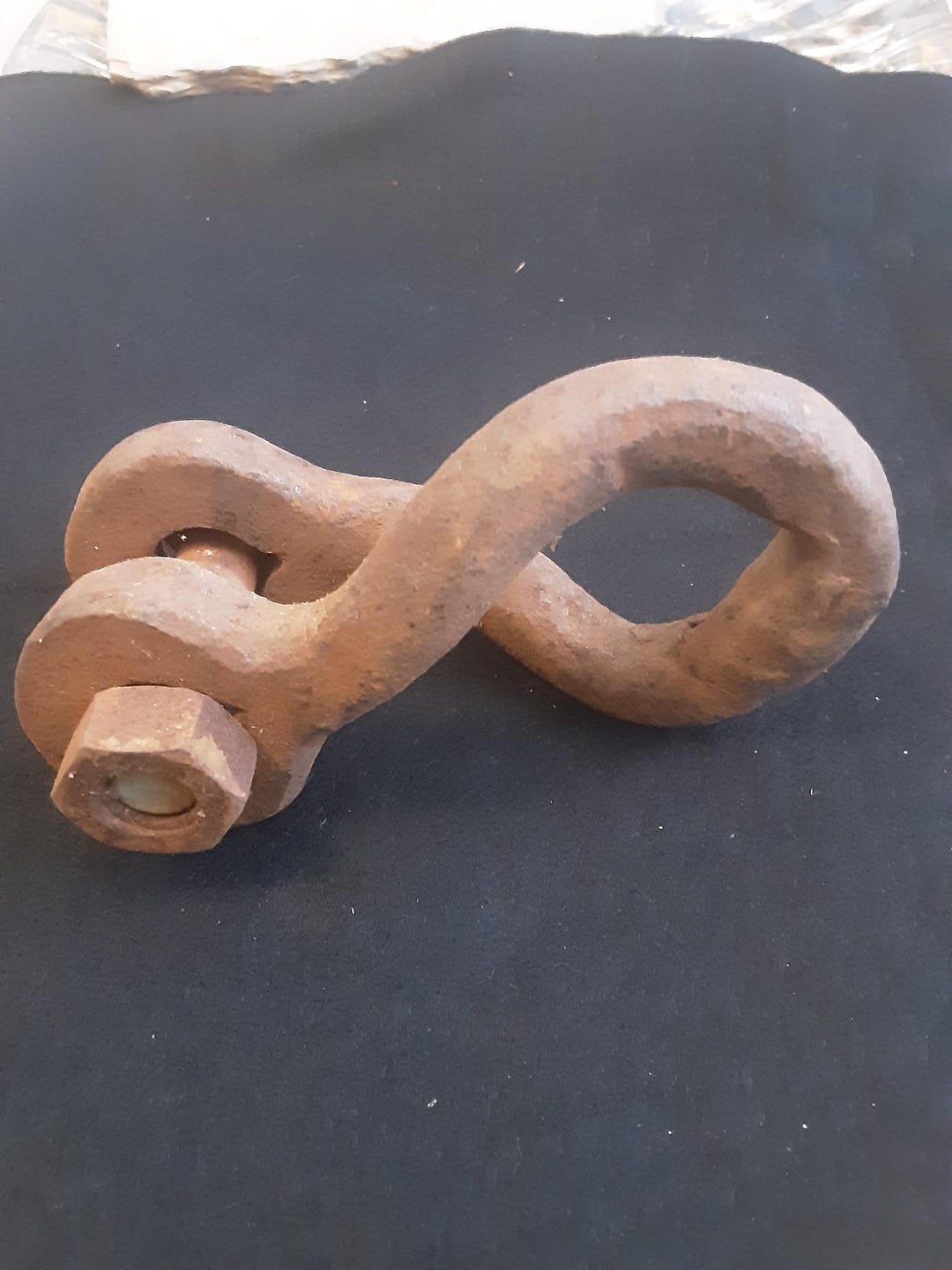 Big Twisted Shackle Rusted Metal Vintage Salvage Rusty Farm Find Gnarly ...