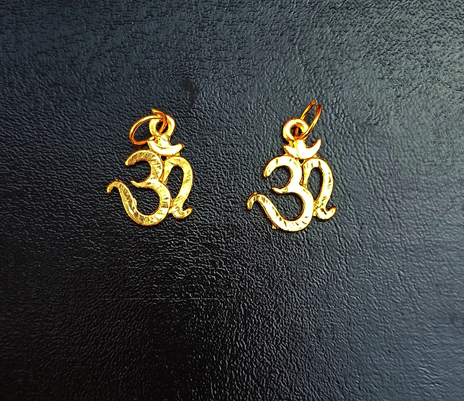 Om Pendant Necklace Pendant Charm Om Pendant Charm Hindu - Etsy UK