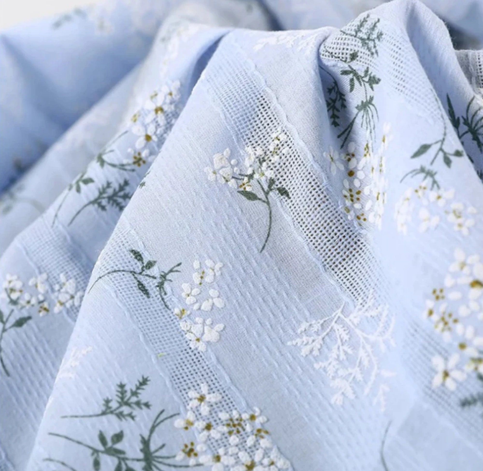 Vintage Floral Print Cotton Dimity Fabric - Cottagecore Sewing Apparel ...