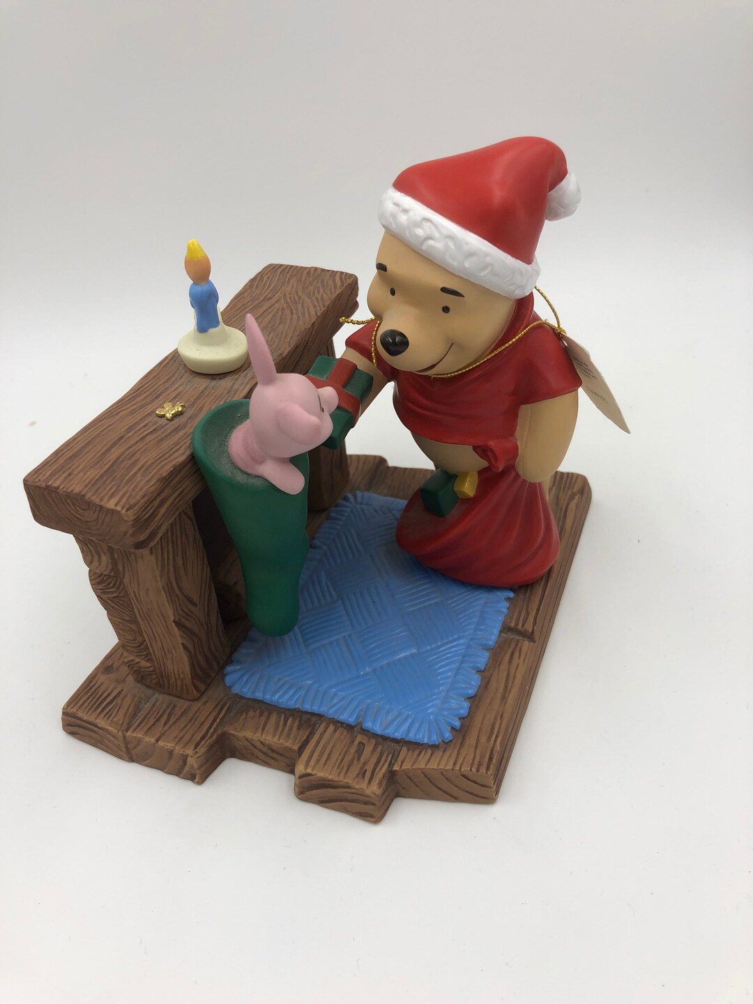 Walt Disney Classic Collections Pooh and Friends Christmas Edition Pooh ...