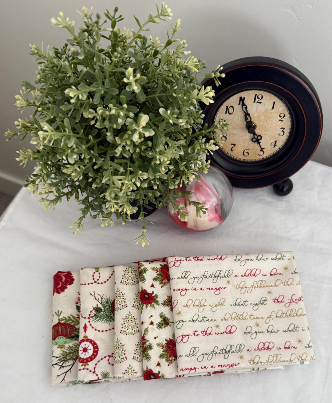 GLISTEN MINI Fat Quarter Bundle - Glisten Fabric Designed by Sandy ...