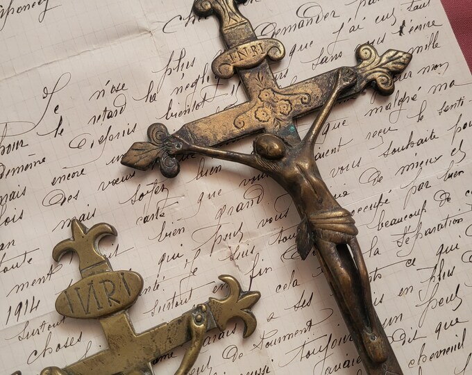 Pretty Brass Crucifix With Little Skull - Table or Altar Crucifix - Etsy