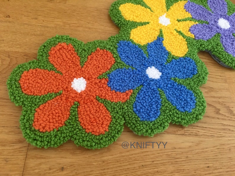 Handmade Funky Flowers Rug | Tufted 60s/70s Aesthetic, Groovy Retro ...