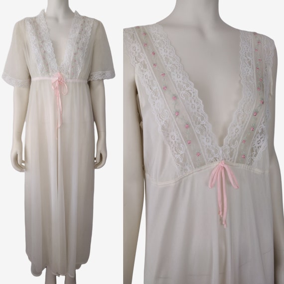 Vintage 1980s Ivory Nylon Lace Peignoir And Nightgown Gem