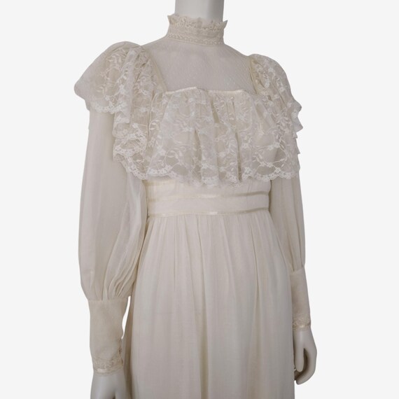 Vintage 1970s Candy Jones Light Cream Victorian Reviv… - Gem