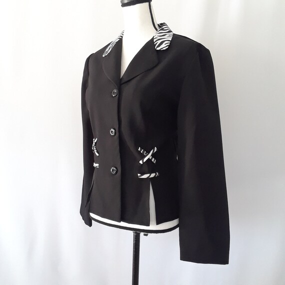 1990s Vintage Sweet Suit Zebra Print Satin Collar Tai… - Gem