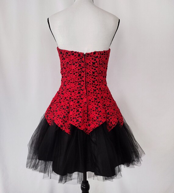 2000 Y2K Vintage Masquerade Strapless Red and Black L… - Gem