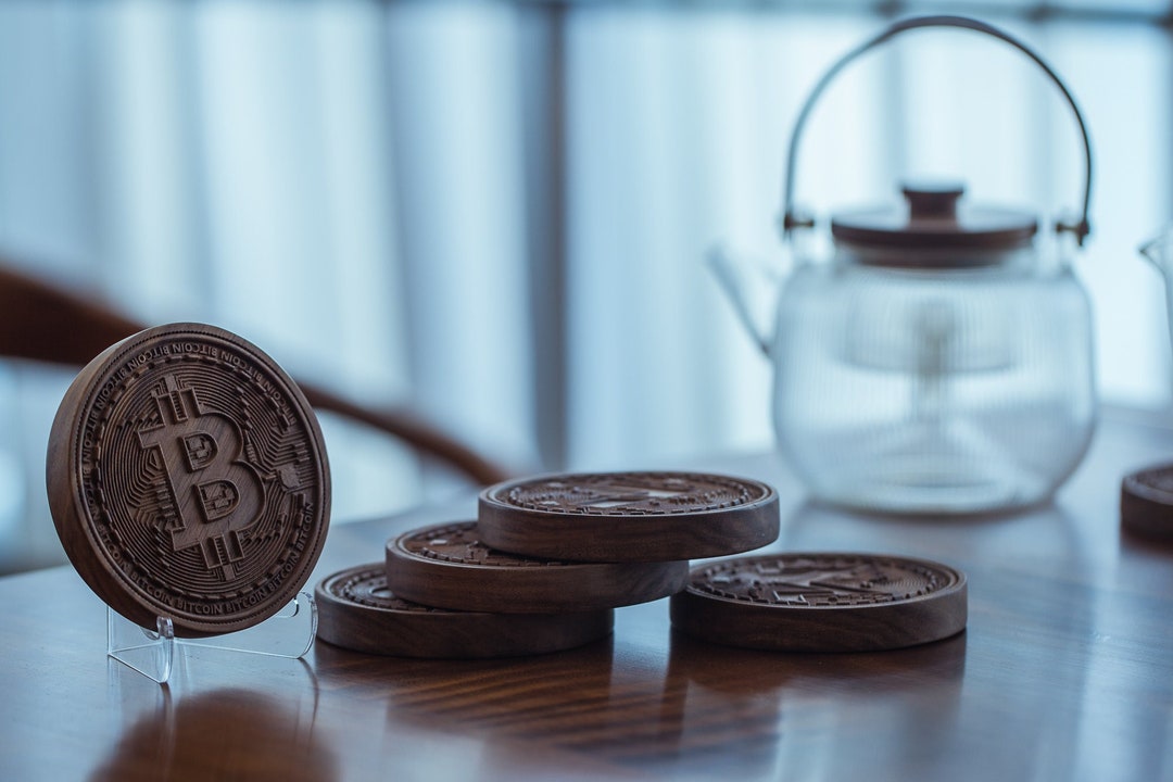 Single Sided Relief Wood Black Walnut Bitcoin Crafts Ornaments Carvings ...