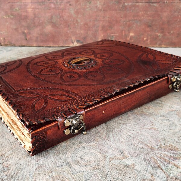 Leather Grimoire Journal - Etsy