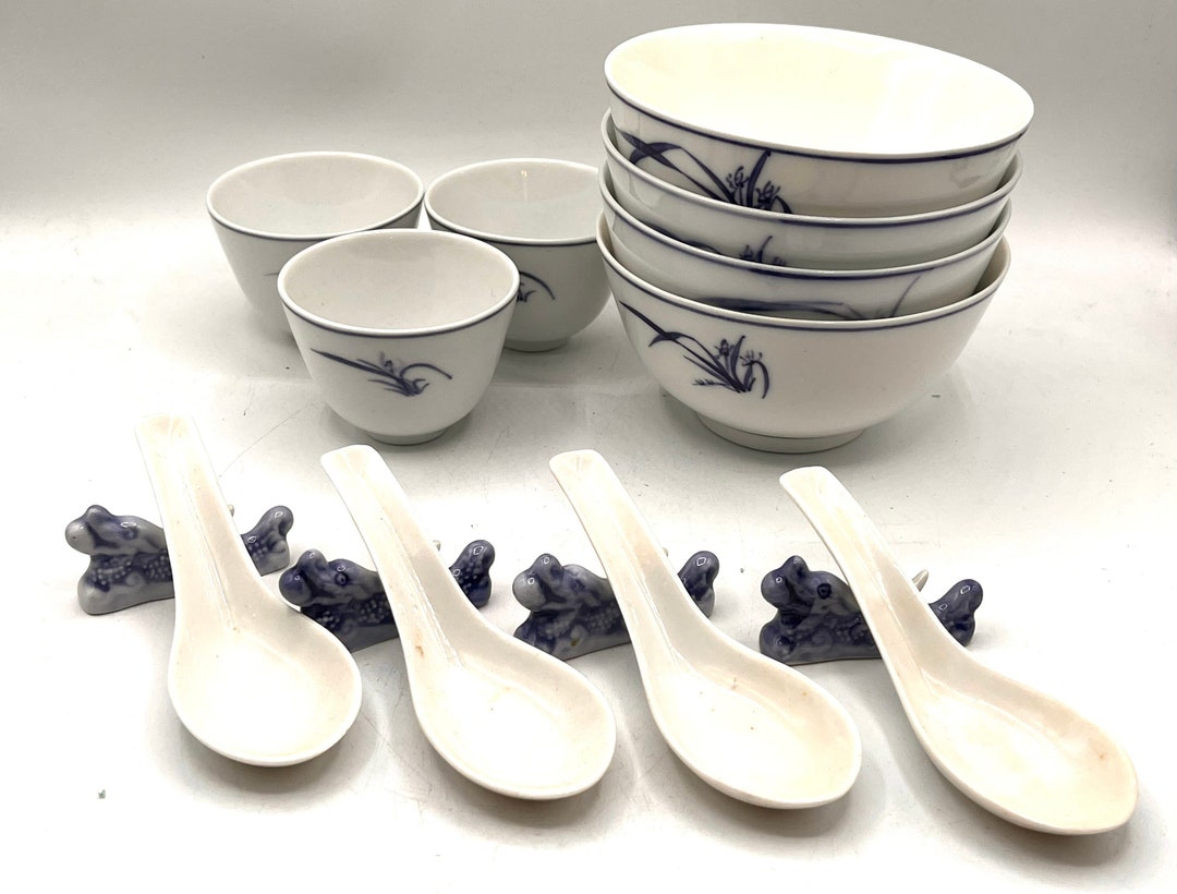 Vintage Chinese 4 Soup Bowls, 4 Chopstick Spoon / Rest, 3 Saki Cups, 11 ...