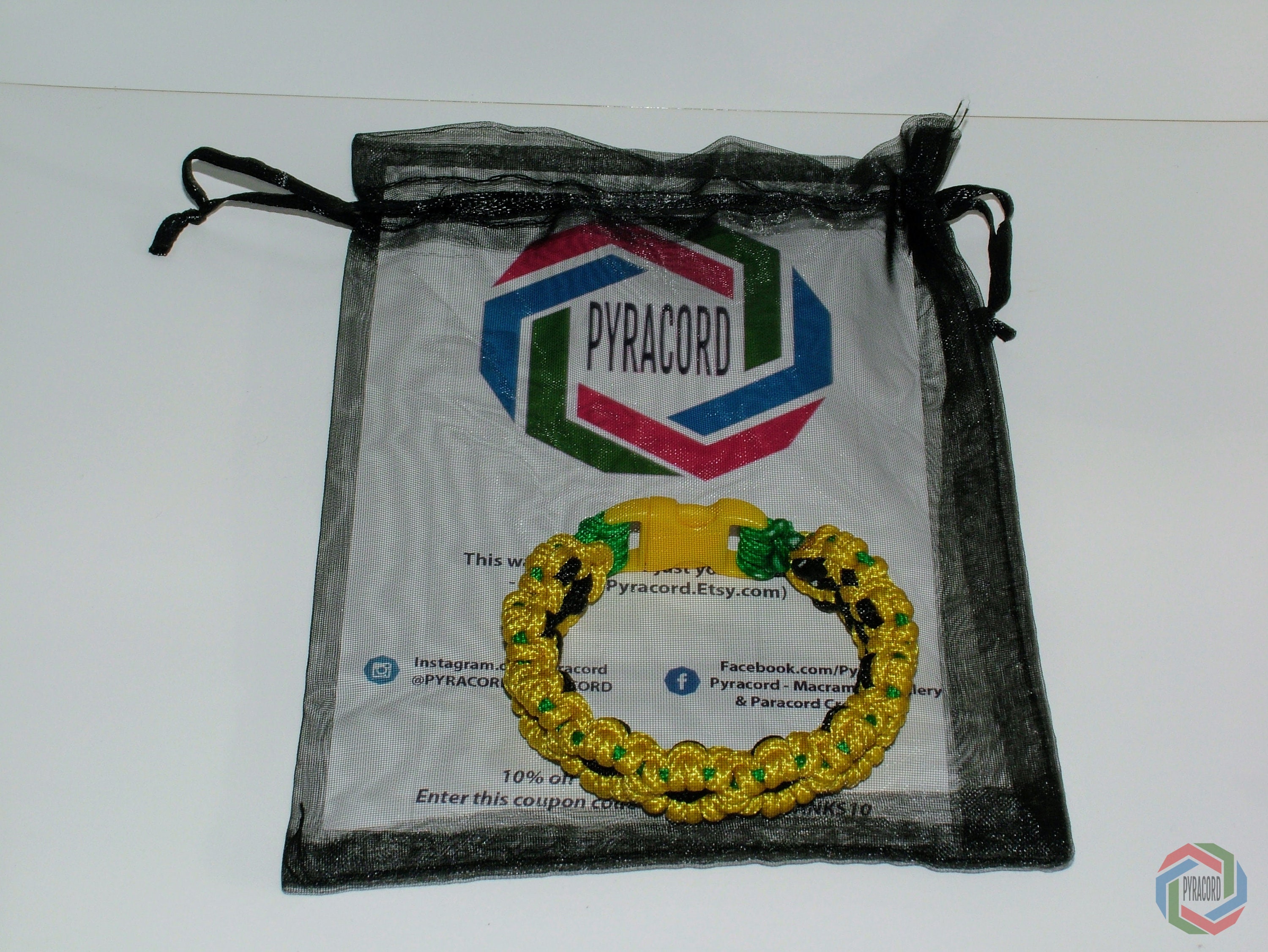 Handmade Poppy Bracelet Macrame Flower Bracelet for Girls - Etsy UK