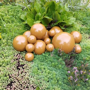 Rusty Metal Garden Ball Set: Rustic Outdoor Home Decor - Etsy