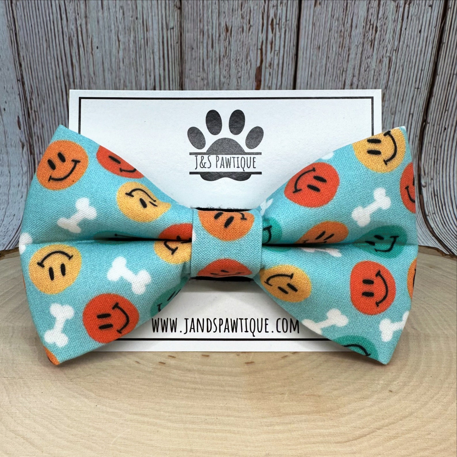 Smiley Face Dog Bow Tie, Smiley Dog Bow Tie, Dog Bowtie, Dog Bow Ties ...