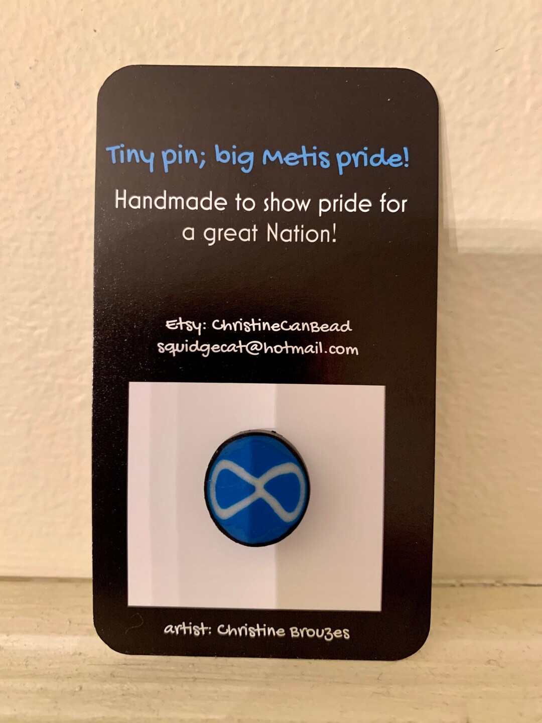 Tiny Métis Symbol Pin - Etsy