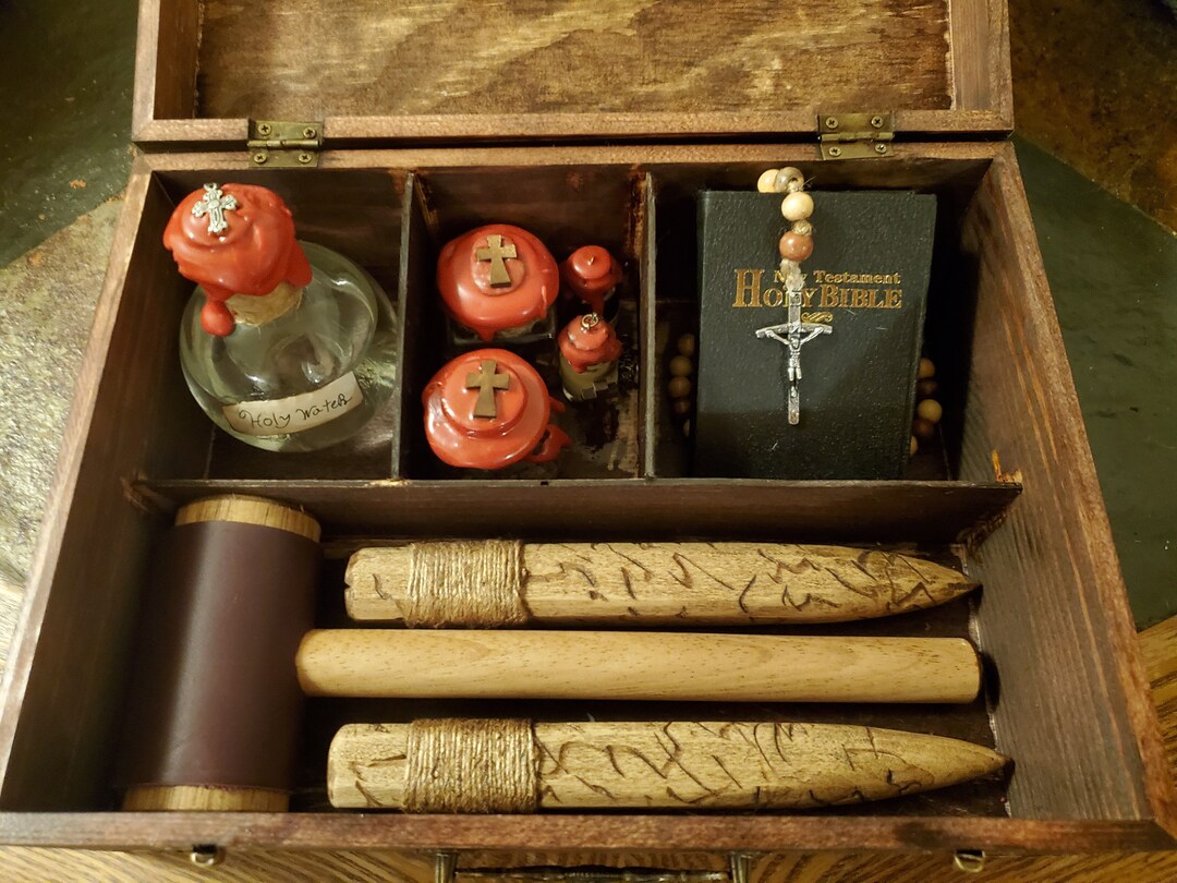 19th Century Vampire Hunting Kit - Etsy